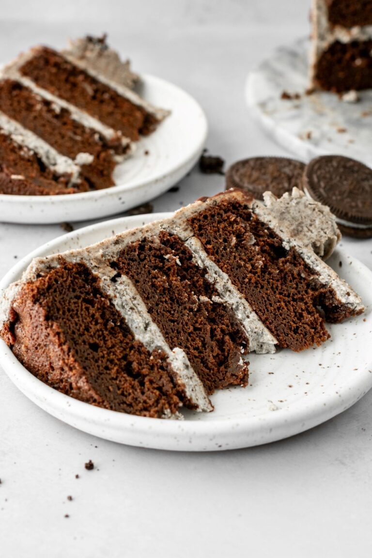 Oreo Drip Cake - Ginger Snaps Baking Affairs