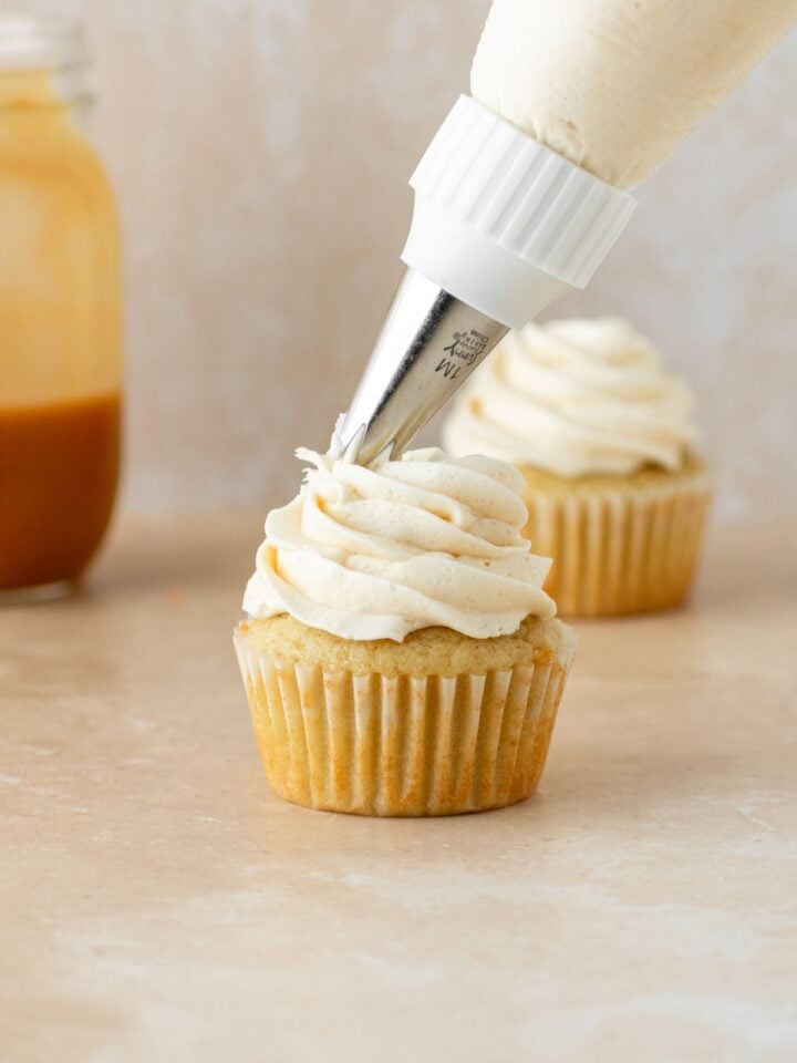 5 Ingredient Easy Lemon Buttercream Frosting - Ginger Snaps Baking Affairs
